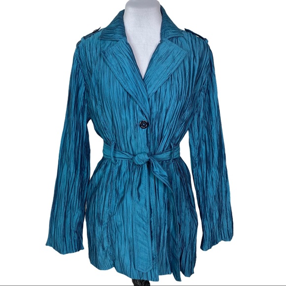 TravelSmith | Jackets & Coats | Vtg Travelsmith Blue Crinkle Belted ...